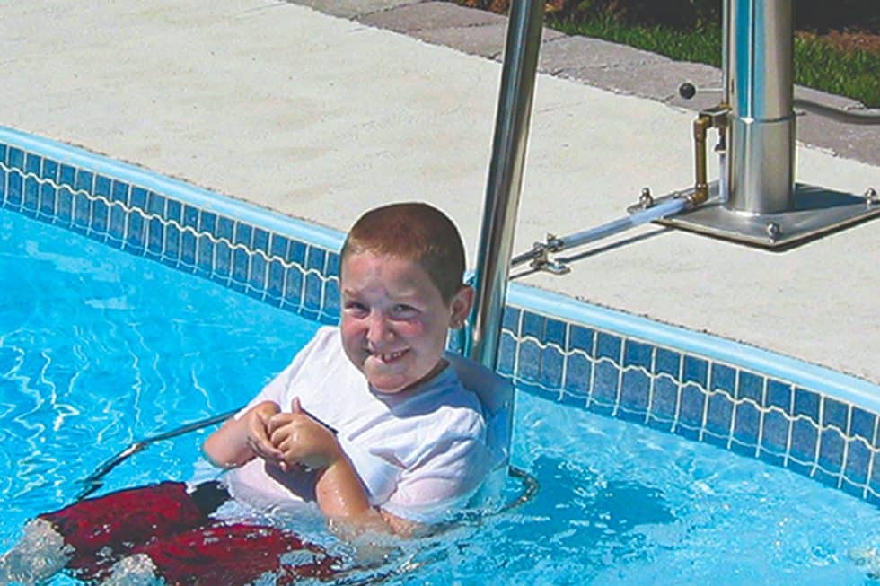 360º Manual Turn In-Ground Pool Lifts | Aquatic Access